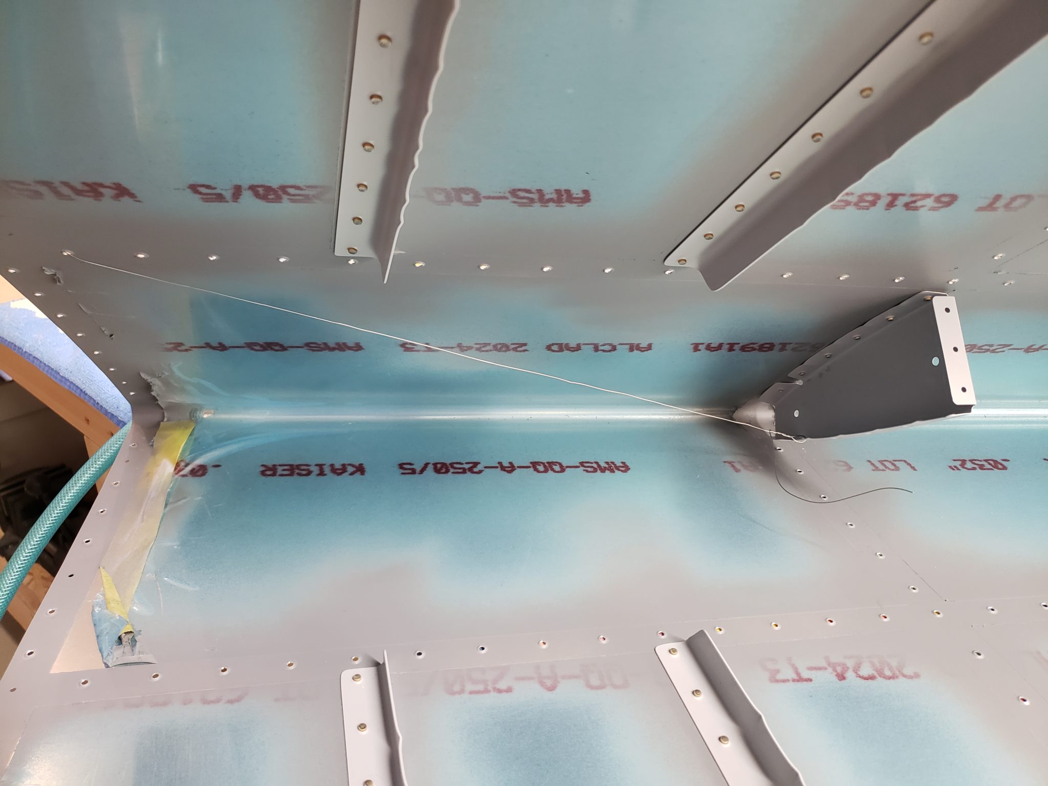 Riveting Horizontal Stab Nose Ribs – HS-707 - F1 Rocket Hangar