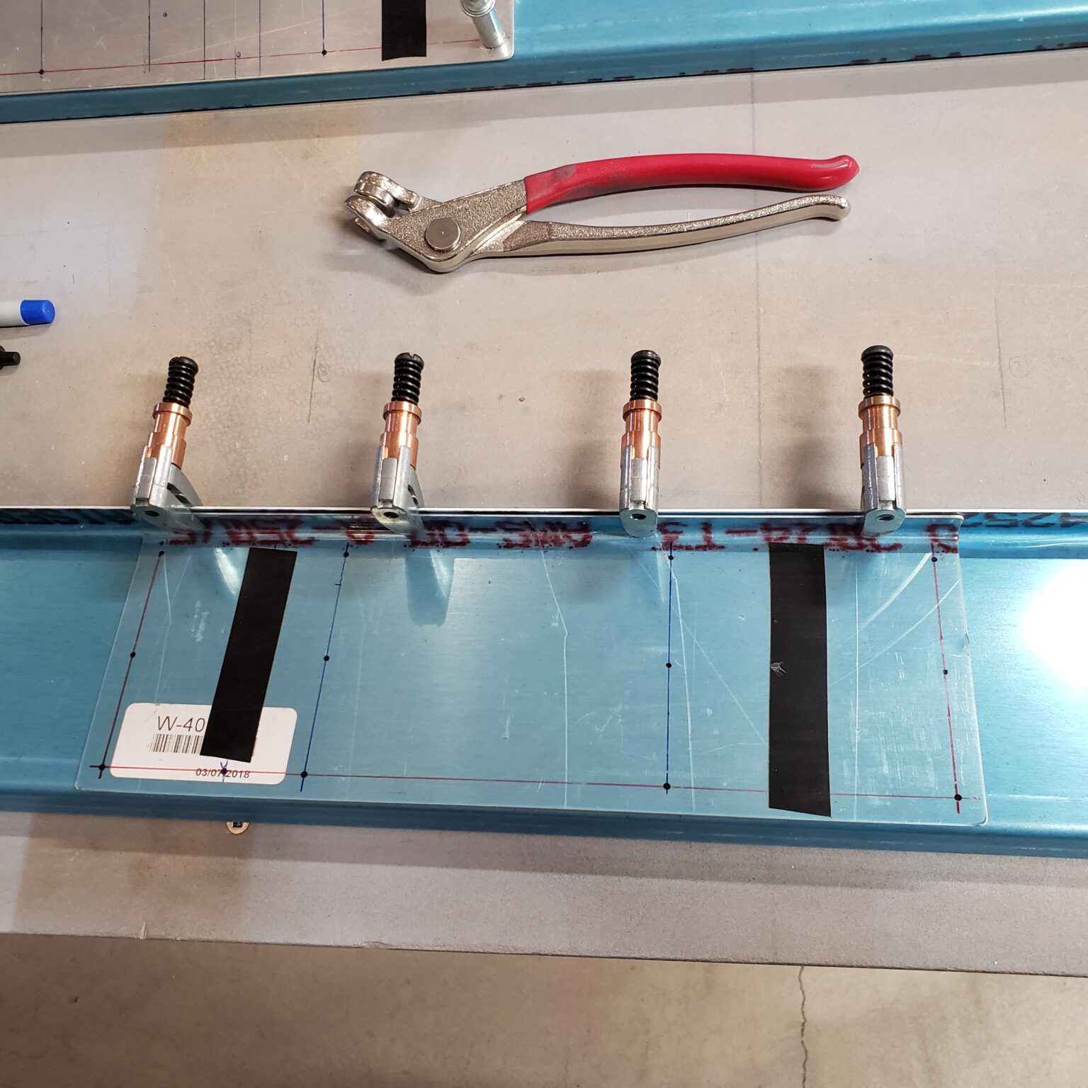 Rear Wing Spar Assembly - F1 Rocket Hangar