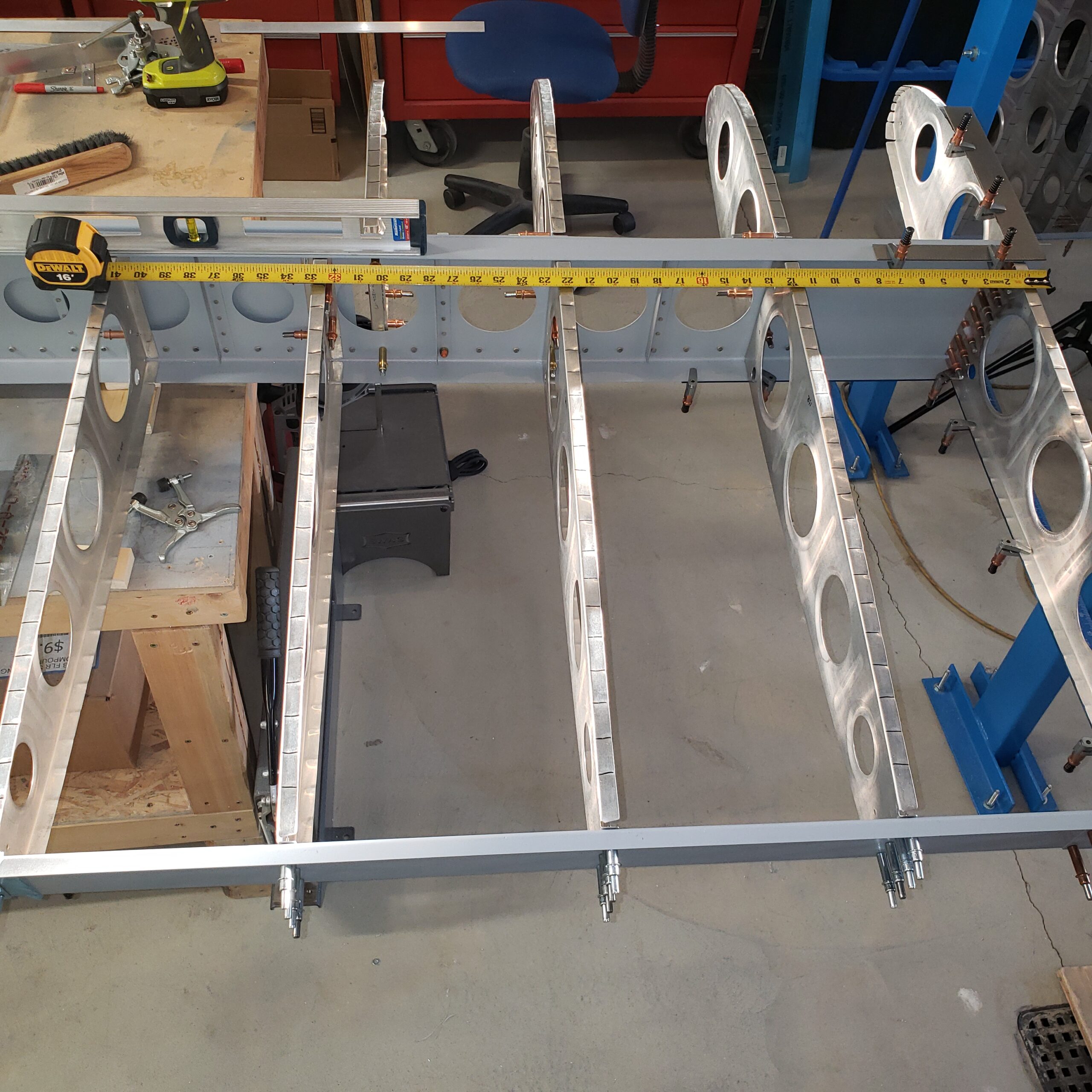 Right wing assembly – part 3 – Rear spar - F1 Rocket Hangar